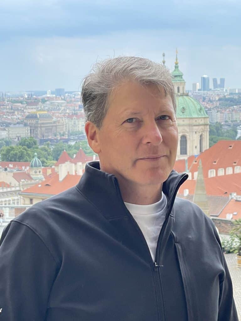 About Dr. Rizzuto - Dr. Rizzuto